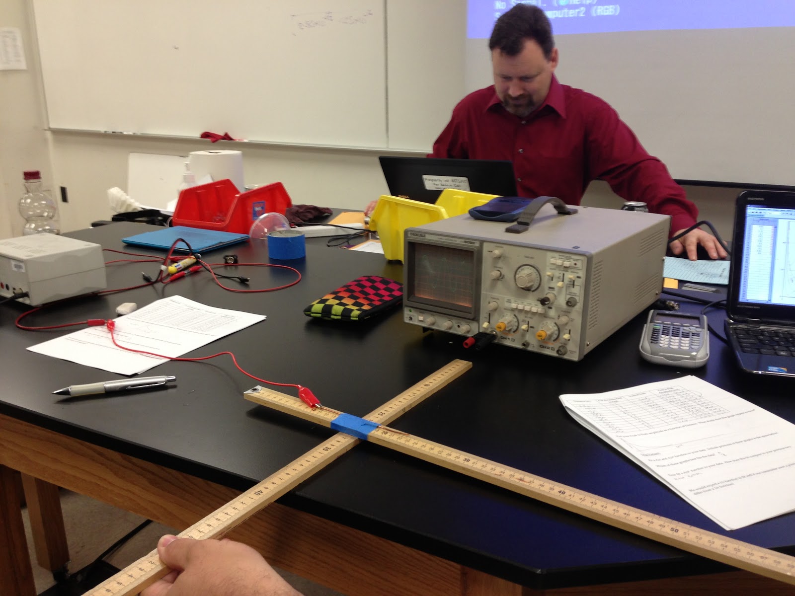 Mt. SAC Physics 4C (PHYS 4C): Experiment 6: Electromagnetic Radiation Lab